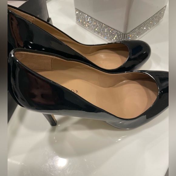 Ann Taylor | Shoes | Ann Taylor Signature Pumps Black Size 7 | Poshmark